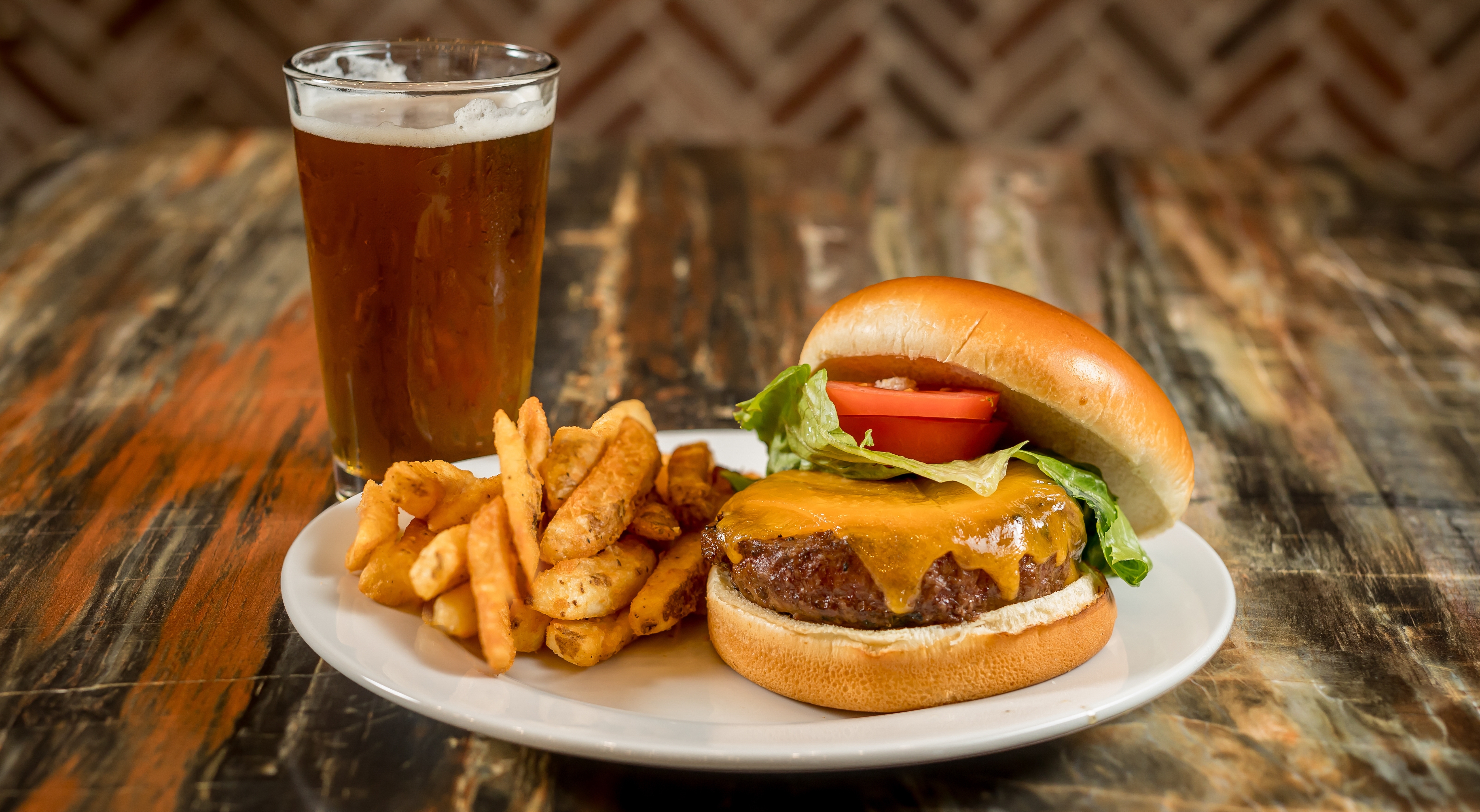 Robbinsville Bar & Grill | Dining & Drinks in Windsor NJ