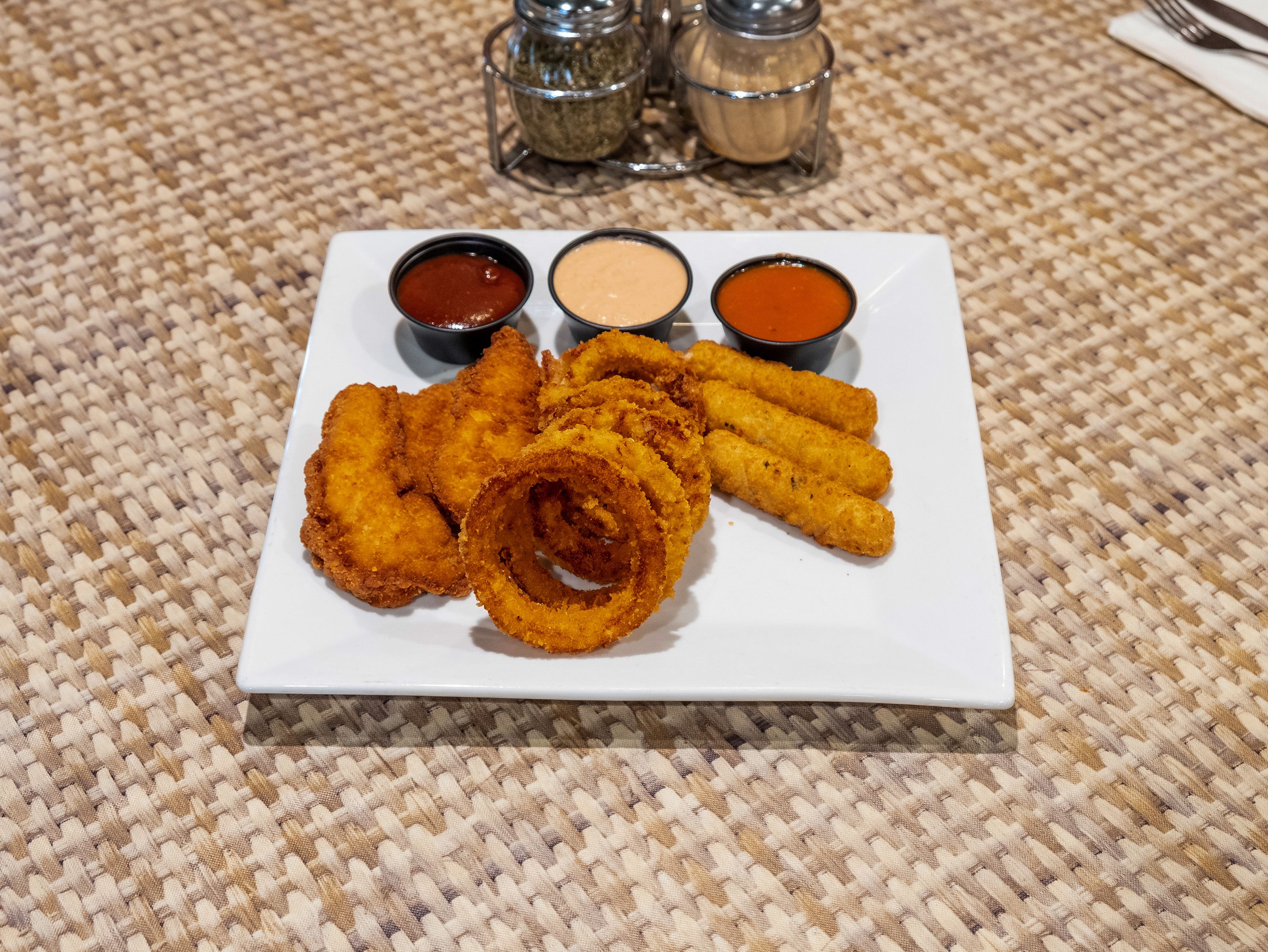 Ryan's Pub & Sports Bar | Cart